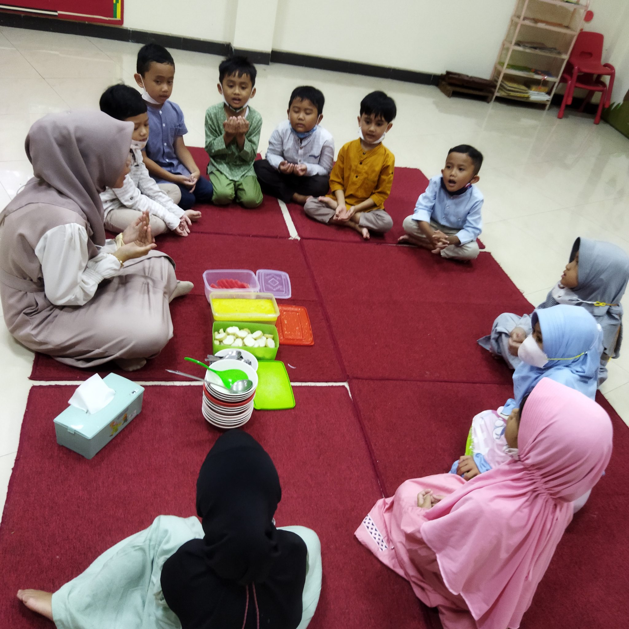 Ada Pelajaran Saling Memaafkan Dalam Kegiatan Halal Bihalal PAUDIH ...